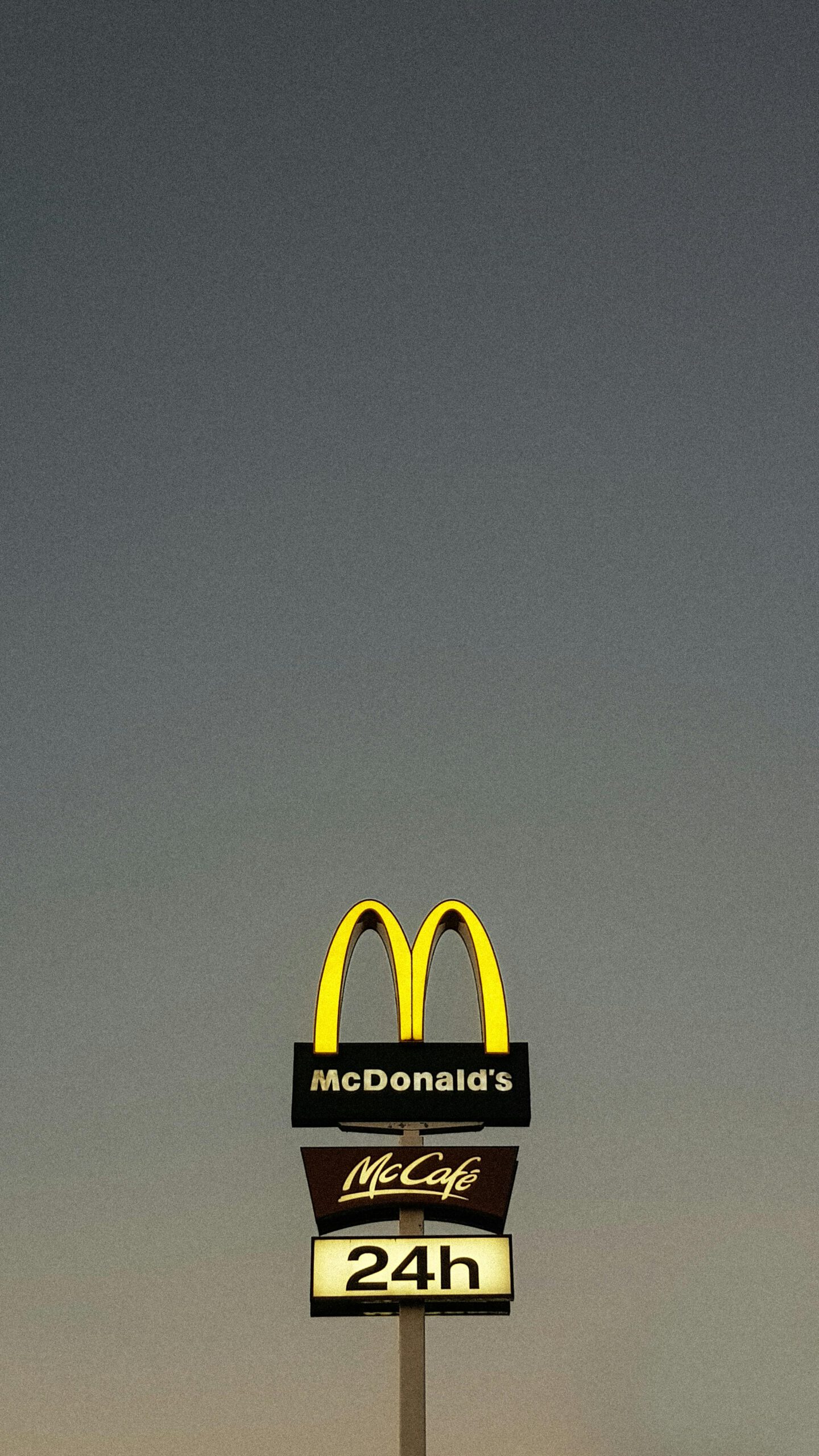 McDonald's buys back Israel franchise from Omri Padan - IsraelDesks